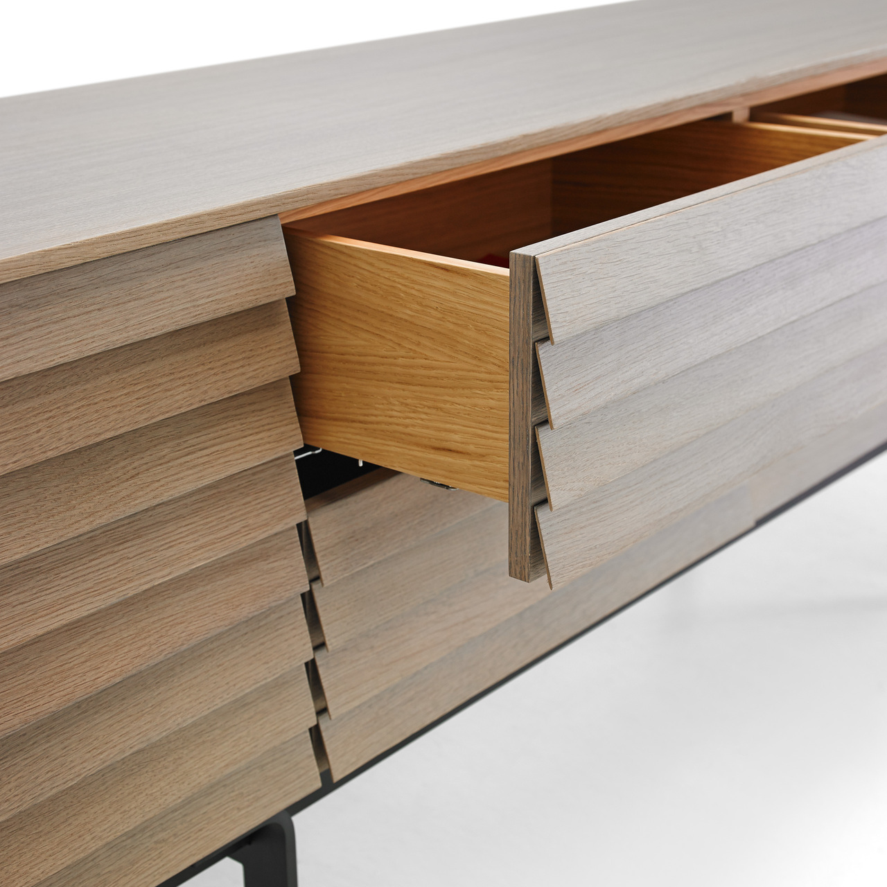 Grosses Sideboard 'Sussex'