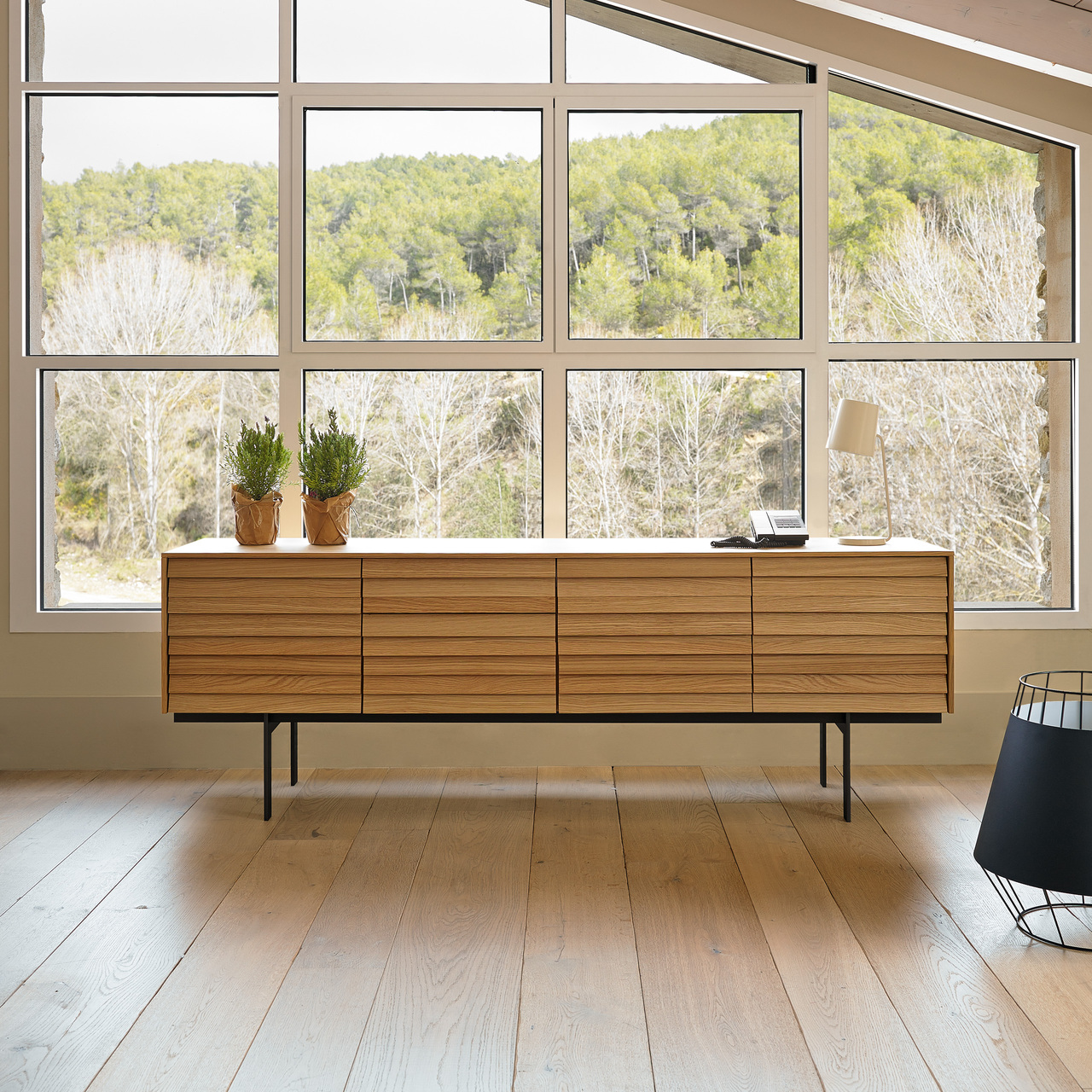 Grosses Sideboard 'Sussex'